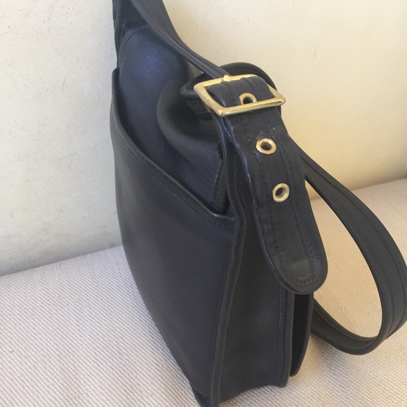 Coach | Bags | Vintage Coach Leather Purse Bag Flap Zip Closure | Poshmark